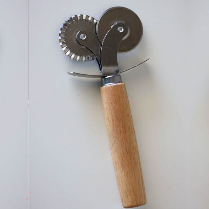 Pastry Wheel Cutter – Parker Hill Provisions